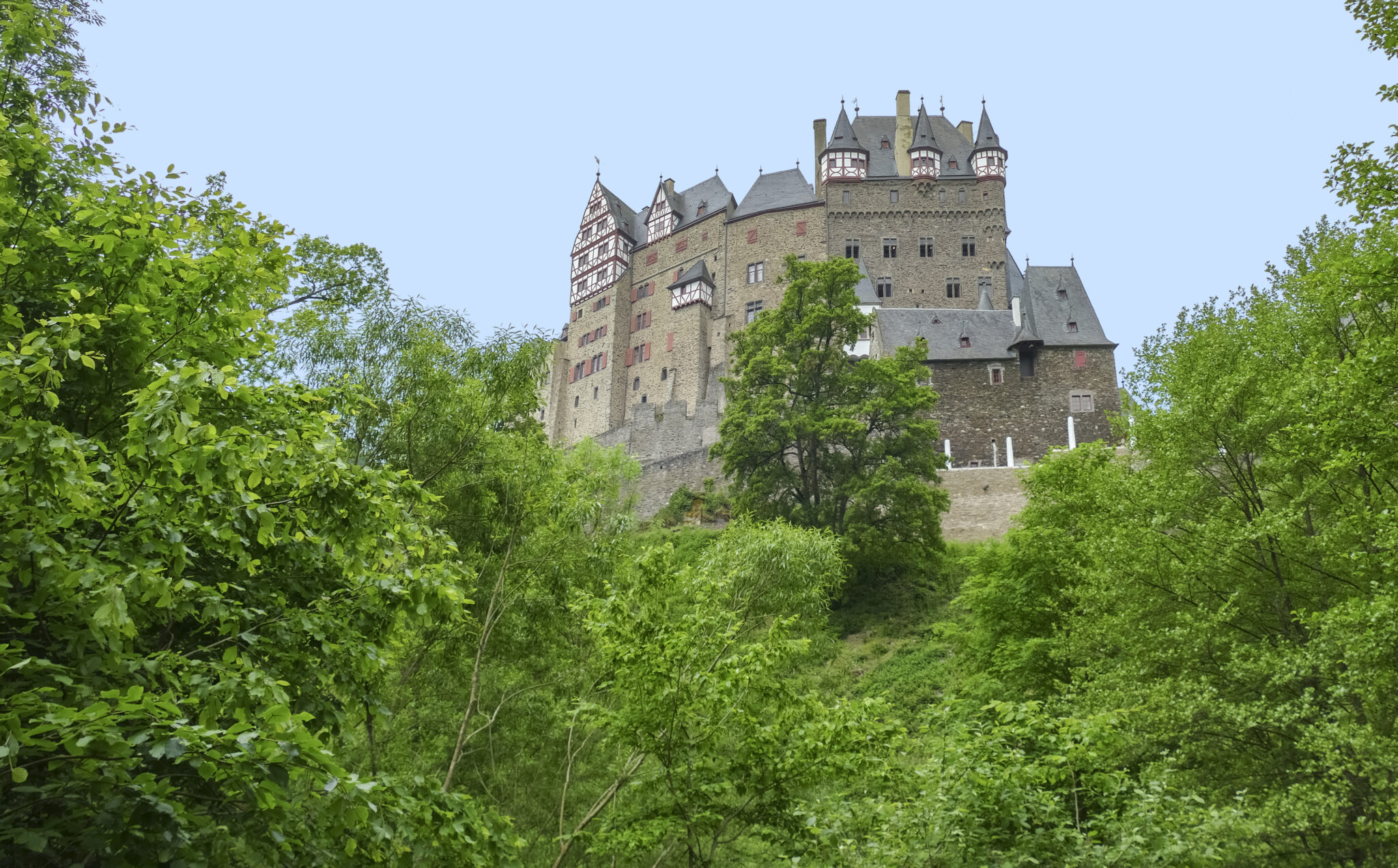 The impregnable fortress: the enchanting history of Eltz Castle - The ...