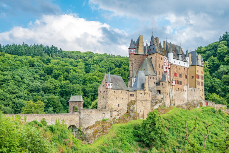 The impregnable fortress: the enchanting history of Eltz Castle - The ...