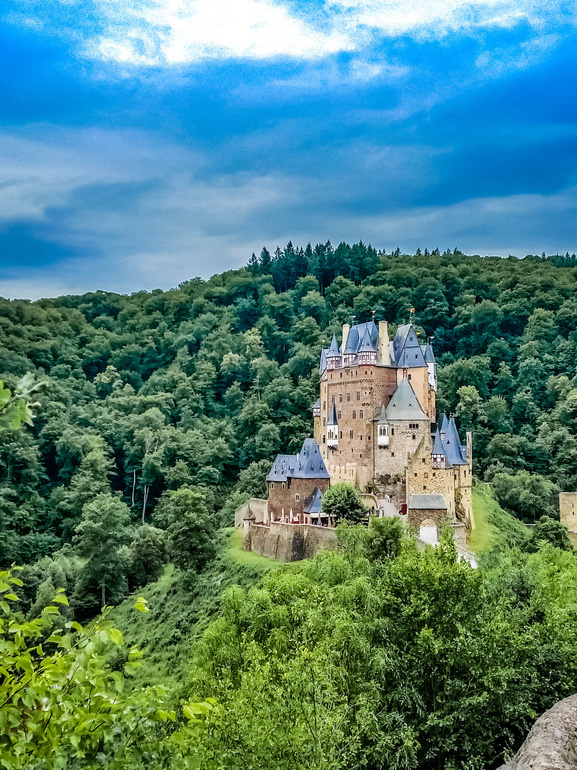 The impregnable fortress: the enchanting history of Eltz Castle - The ...