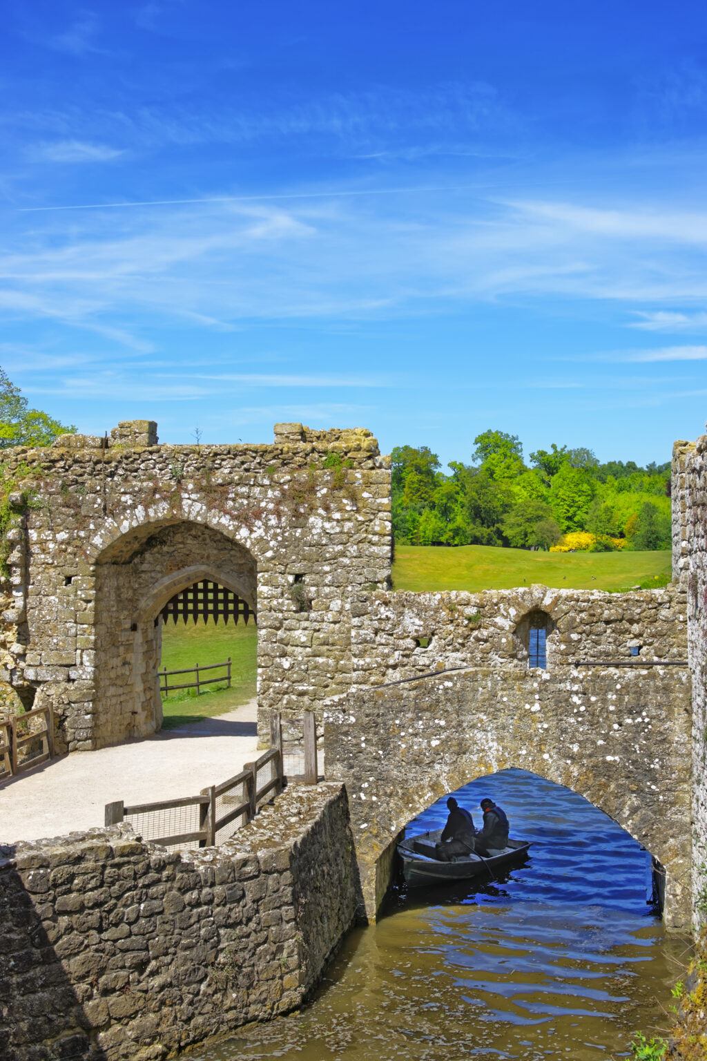 The Enchanting Legacy of Leeds Castle: Myths, Legends, and History ...
