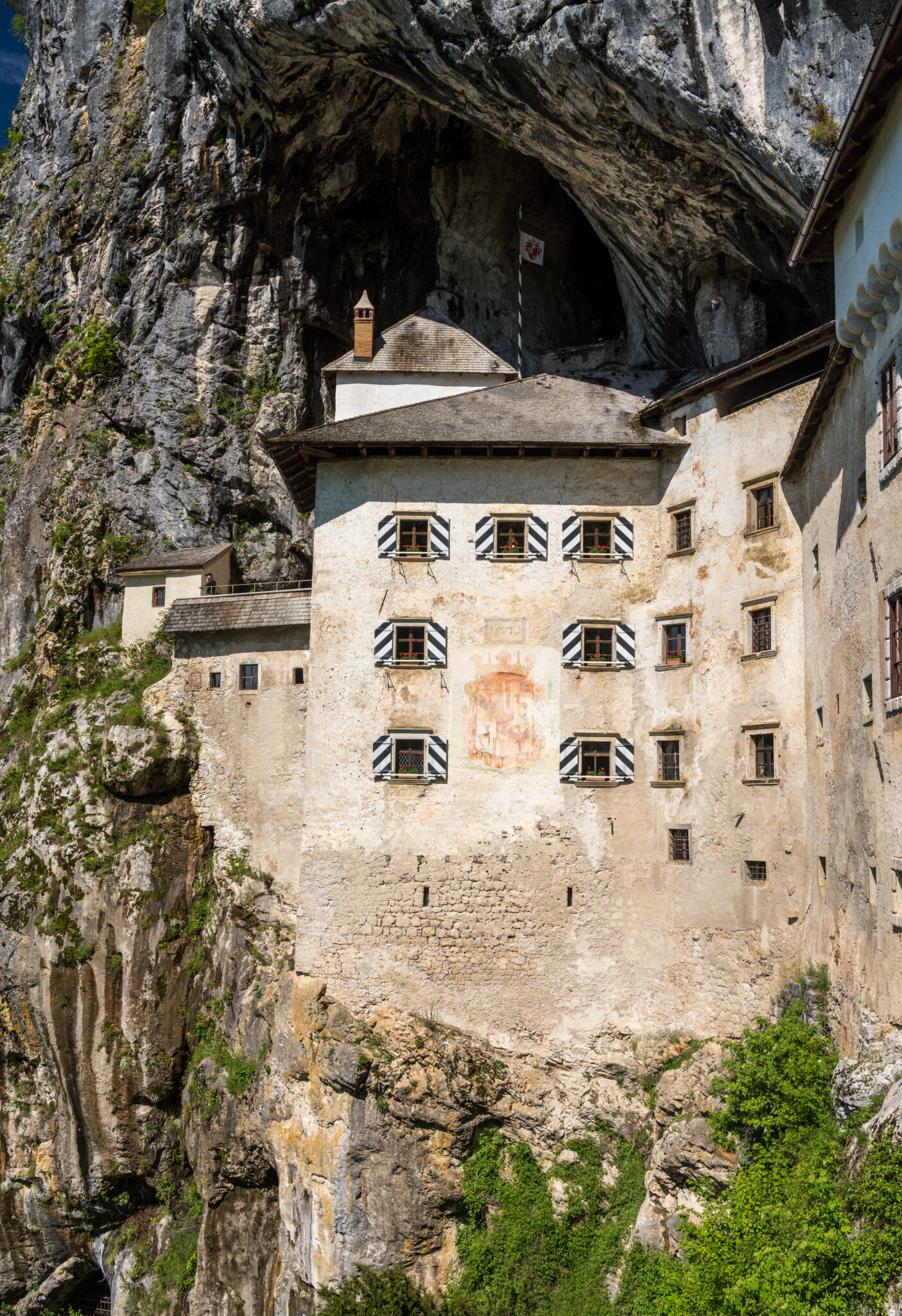 Secrets of the eerie Predjama Cave Castle: legends and historical ...