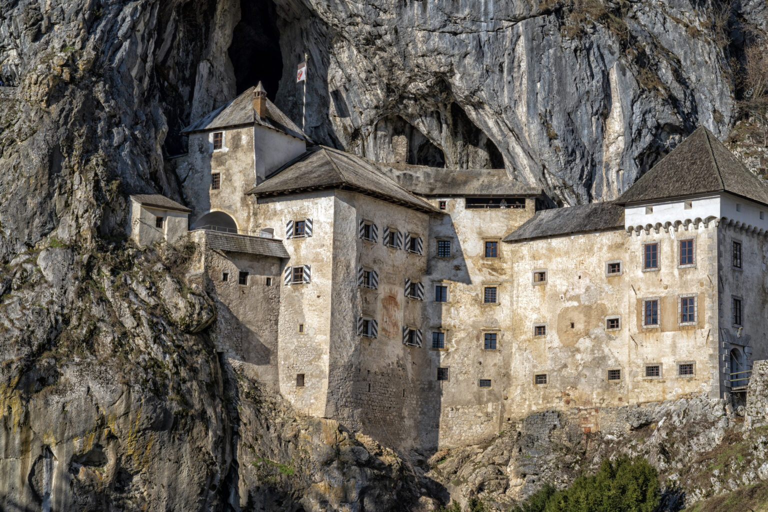 Secrets of the eerie Predjama Cave Castle: legends and historical ...