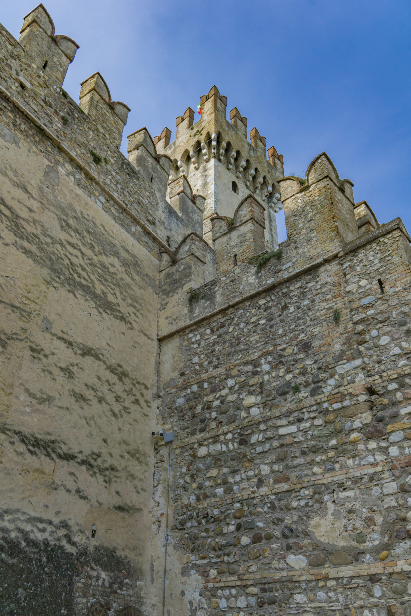 Battles, betrayal, and beauty: the untold story of Scaliger Castle in ...