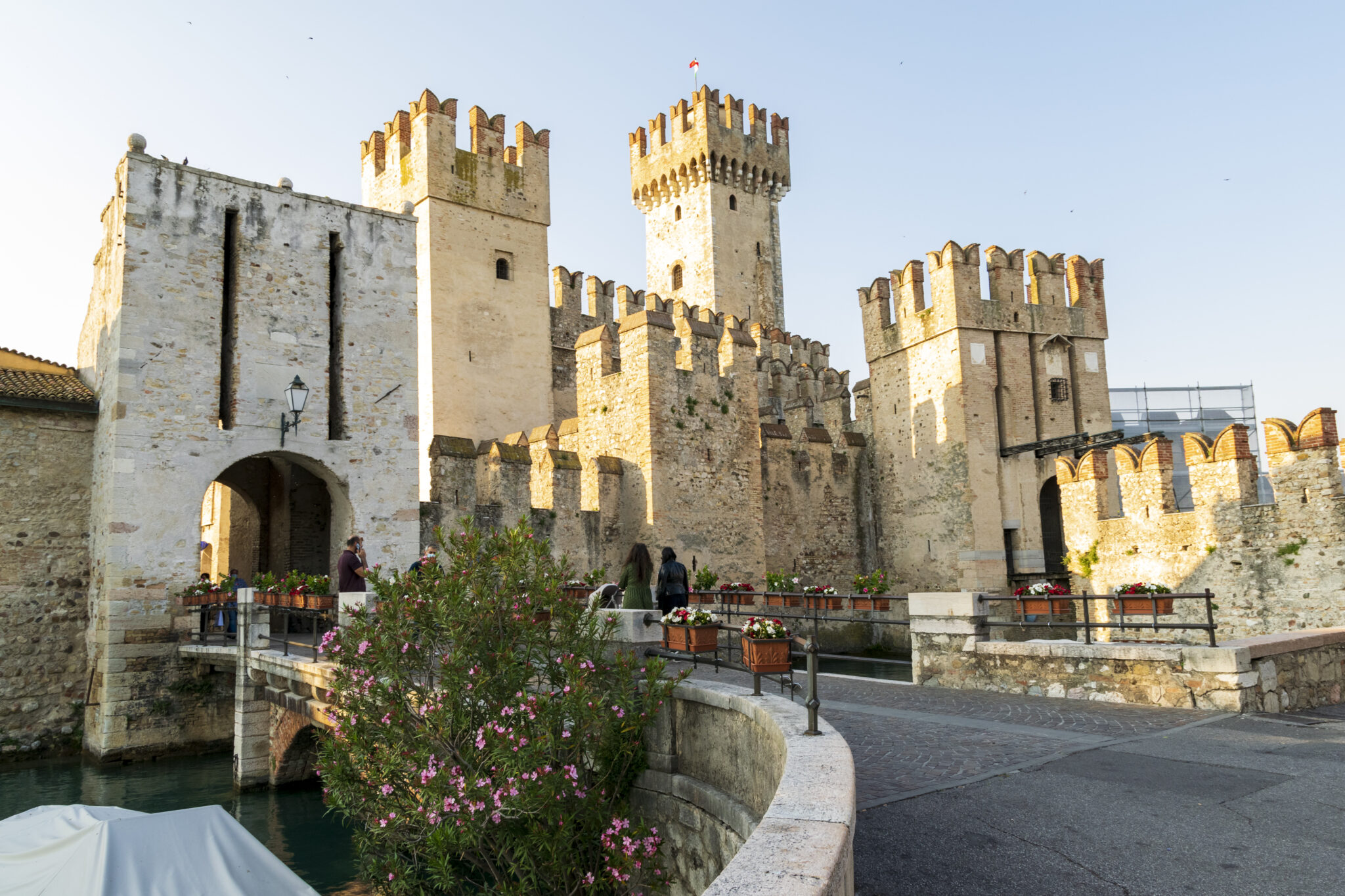 Battles, betrayal, and beauty: the untold story of Scaliger Castle in ...