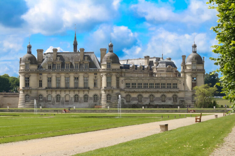 Chantilly Castle – A jewel of history, legend and splendour - The Castles